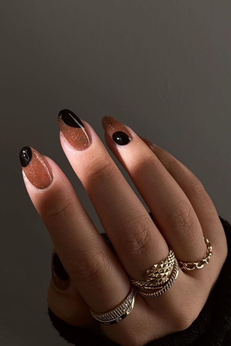 25 Velvet Nails That Are Almost Too Gorgeous to Handle