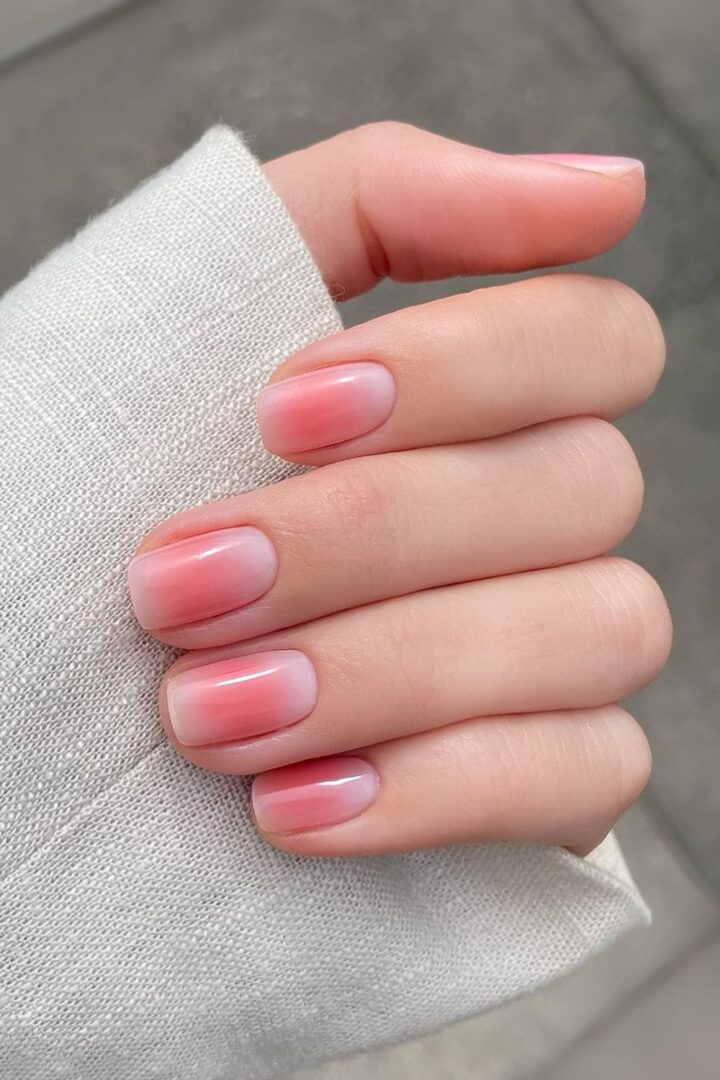 Blush-Effect Nails: Your Crash Course in the “Cheek” Mani