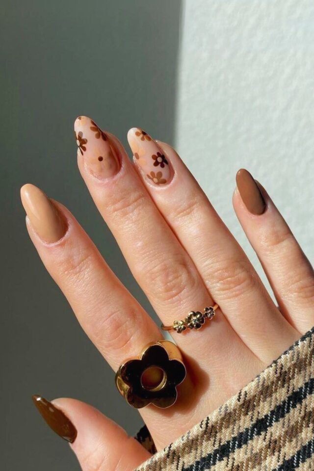 40 Trendy Fall Nail Ideas to Rock This Season