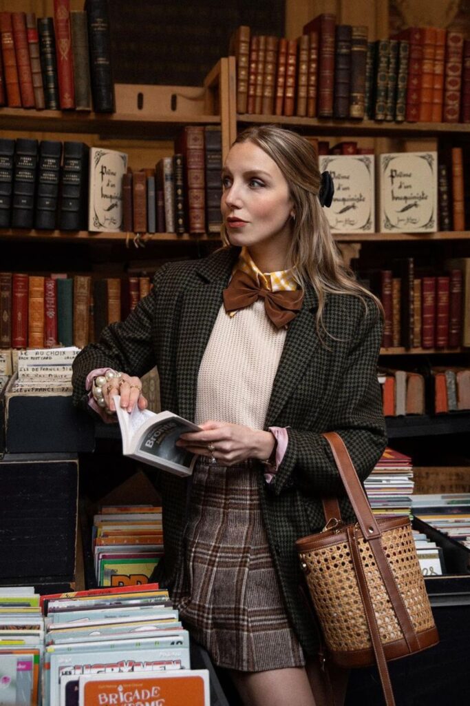 20 Light Academia Outfits That'll Make You the Best-Dressed in the Library
