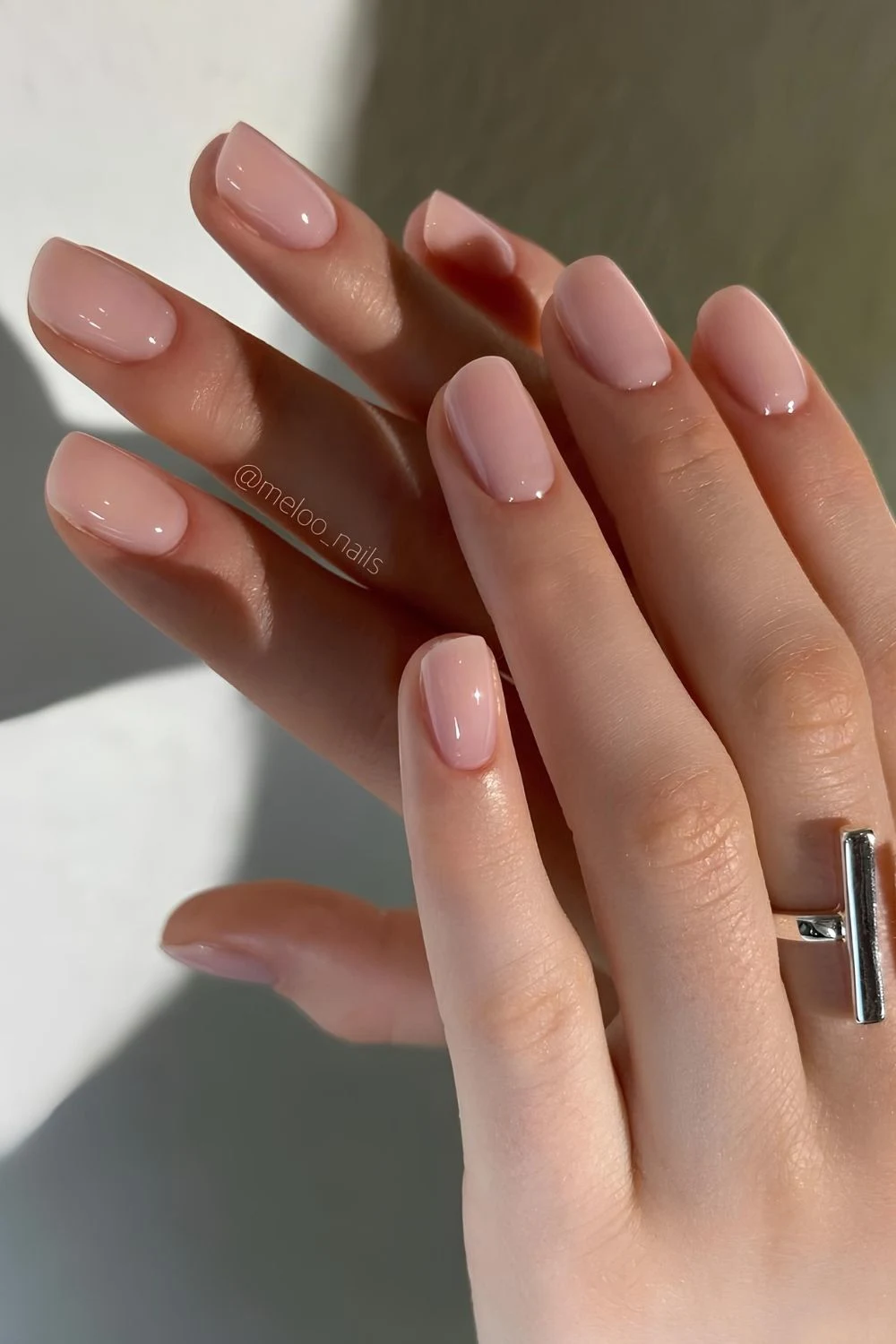 30 Trendy Neutral Nail Ideas to Wear All Fall Long