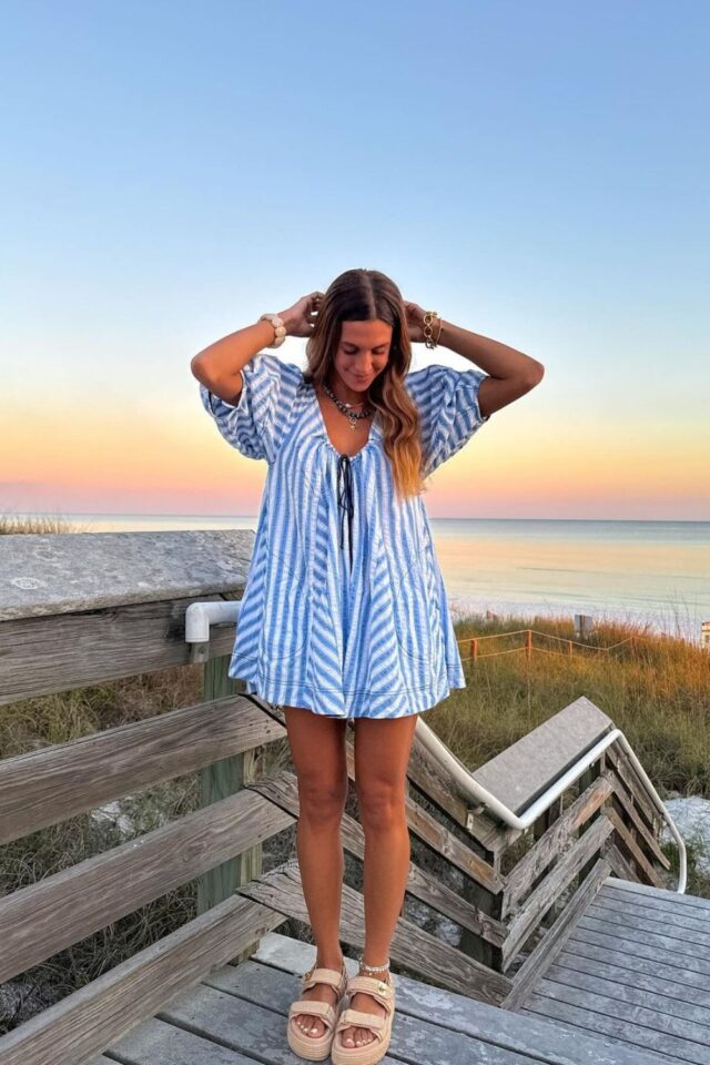 22 Beach Outfit Ideas That Will Make Waves This Summer