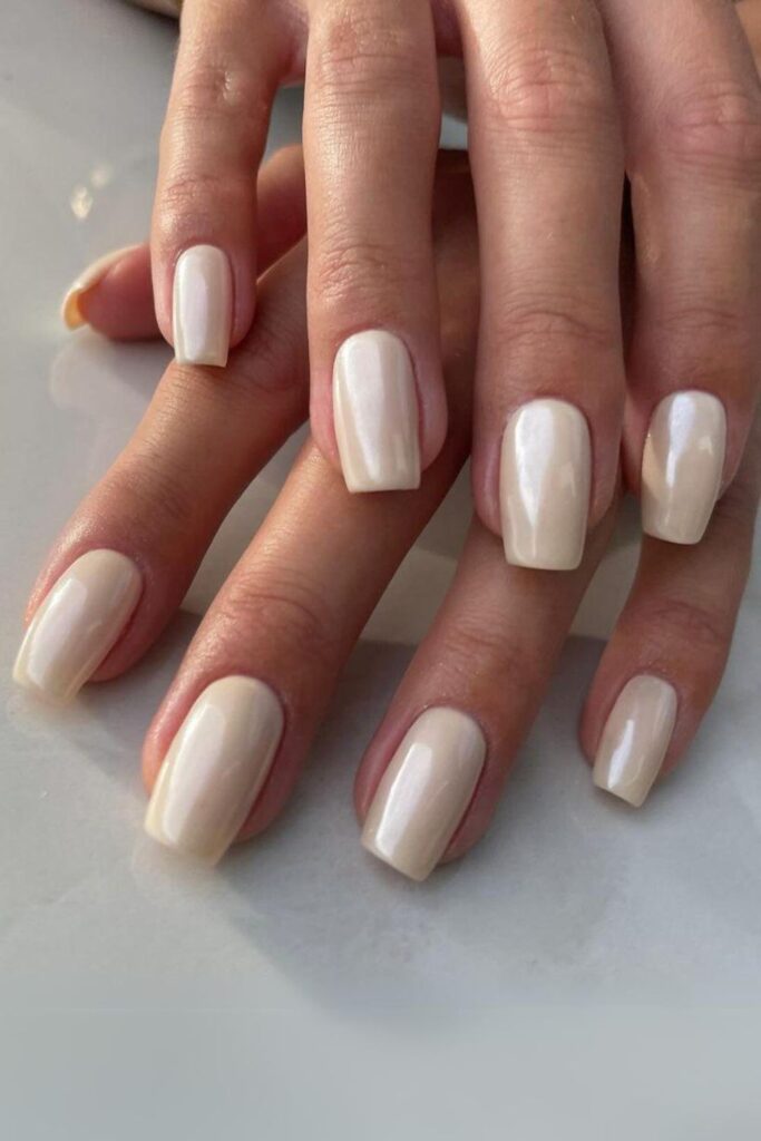 30 Modern Neutral Nails to Keep Your Summer Look on Point