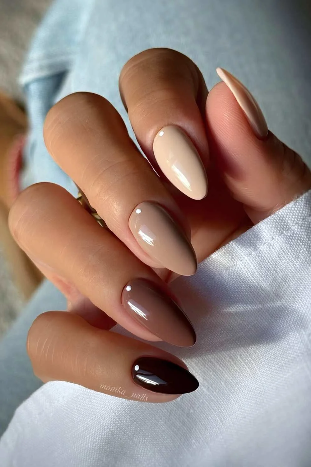 26 Fall Almond Nail Designs That TikTok Girlies Already Saved