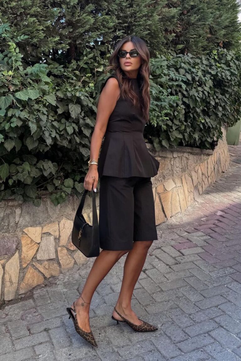 16 Stylish Bermuda Shorts Outfits You Can Wear Anywhere