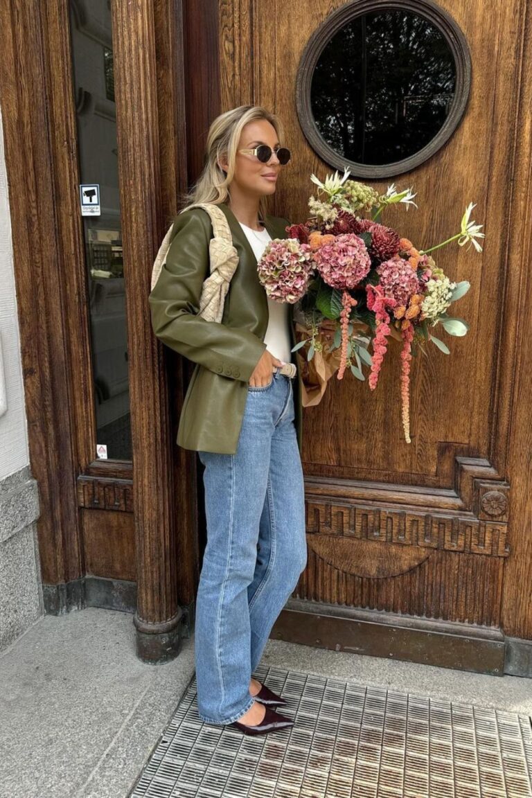 20 Denim Fall Outfits That Prove Jeans Are Always in Style