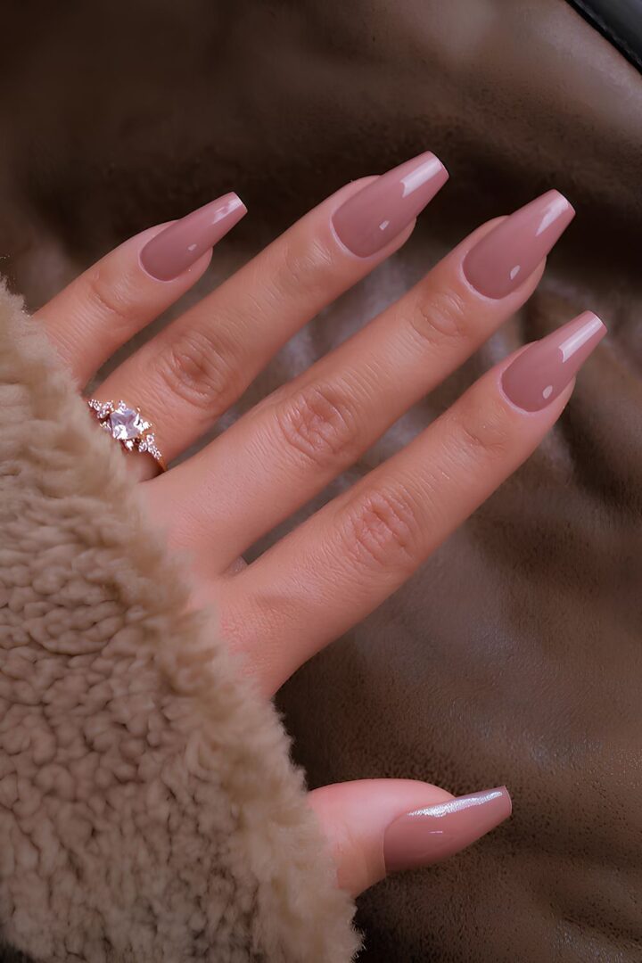 30 Mauve Nail Designs That Will Slay Your 2025 Aesthetic