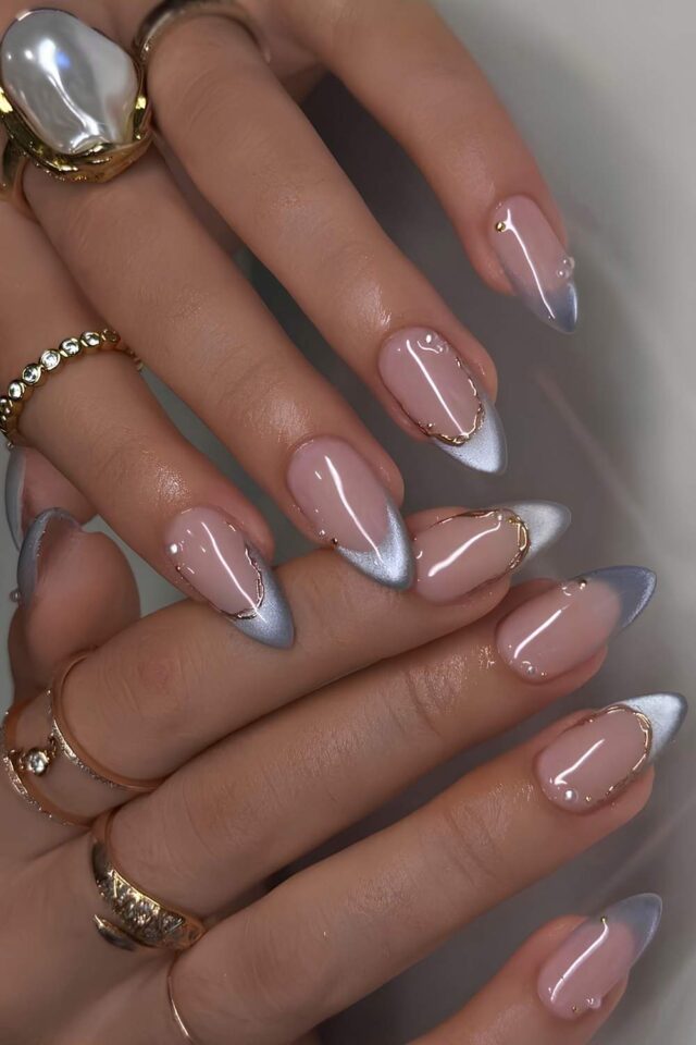 25 Blue Winter Nails for Your Cold Weather Glow-Up