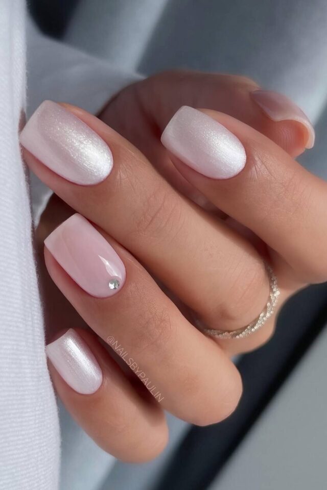 25 White Winter Nail Designs Everyone Will Be Copying This Season