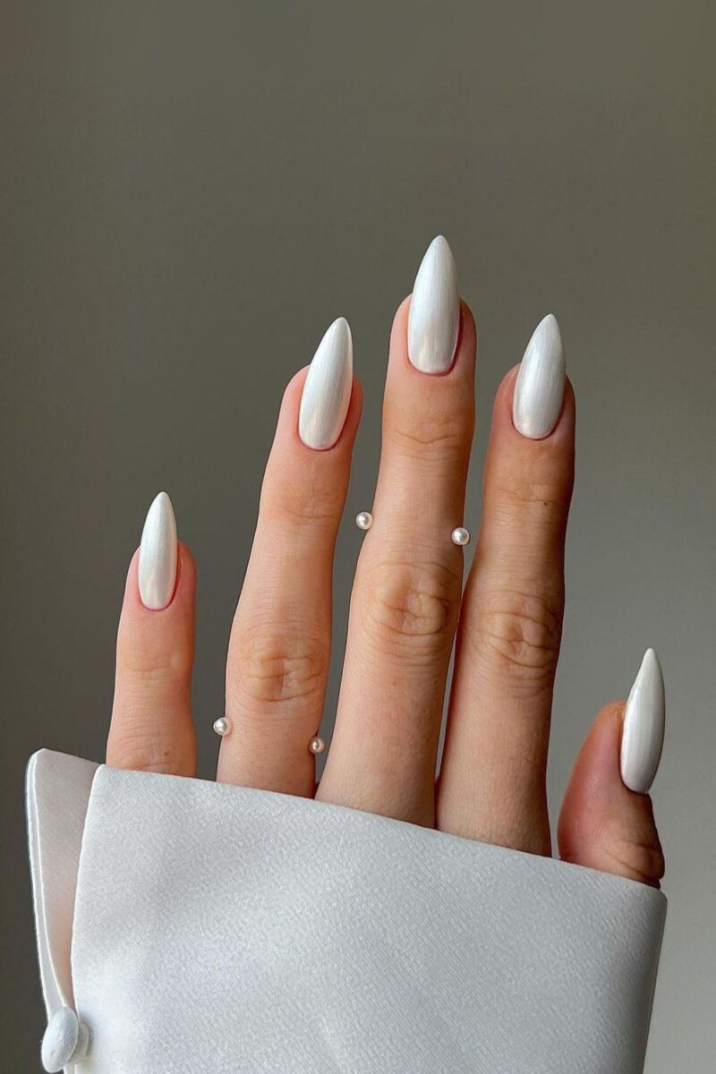 45 White Nail Designs for a Clean and Classy Look