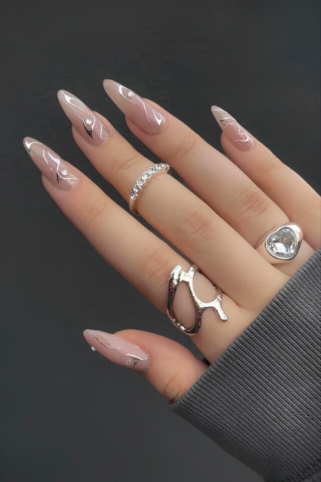 Glam Queens, Here Are 30 Silver Nail Designs You’ll Adore