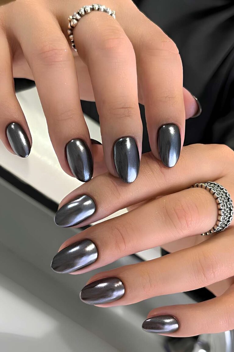 Dark Chrome Nails Are the Bold, Shiny Trend Everyone’s Wearing