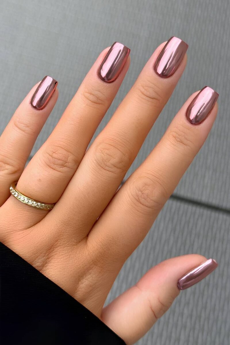 20 Chrome Fall Nail Ideas That Will Totally Upgrade Your Mani