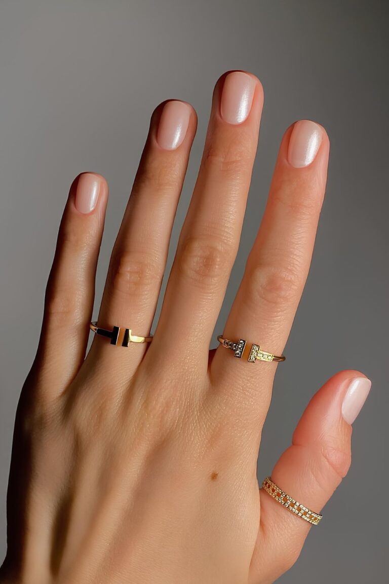25 Clean-Girl Manicure Ideas for a Fresh and Polished Look