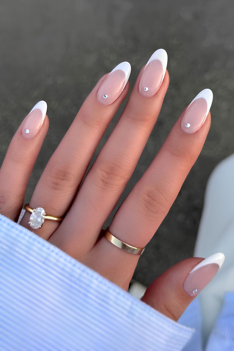 Birthstone Nails 101: A Month-by-Month Guide & Inspo