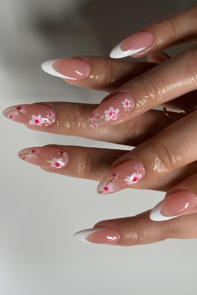 40 Spring Almond Nail Designs Everyone’s Wearing in 2025