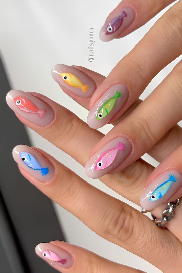 Get Reeled In—Fisherman-Core Nails Are 2025’s Boldest Trend