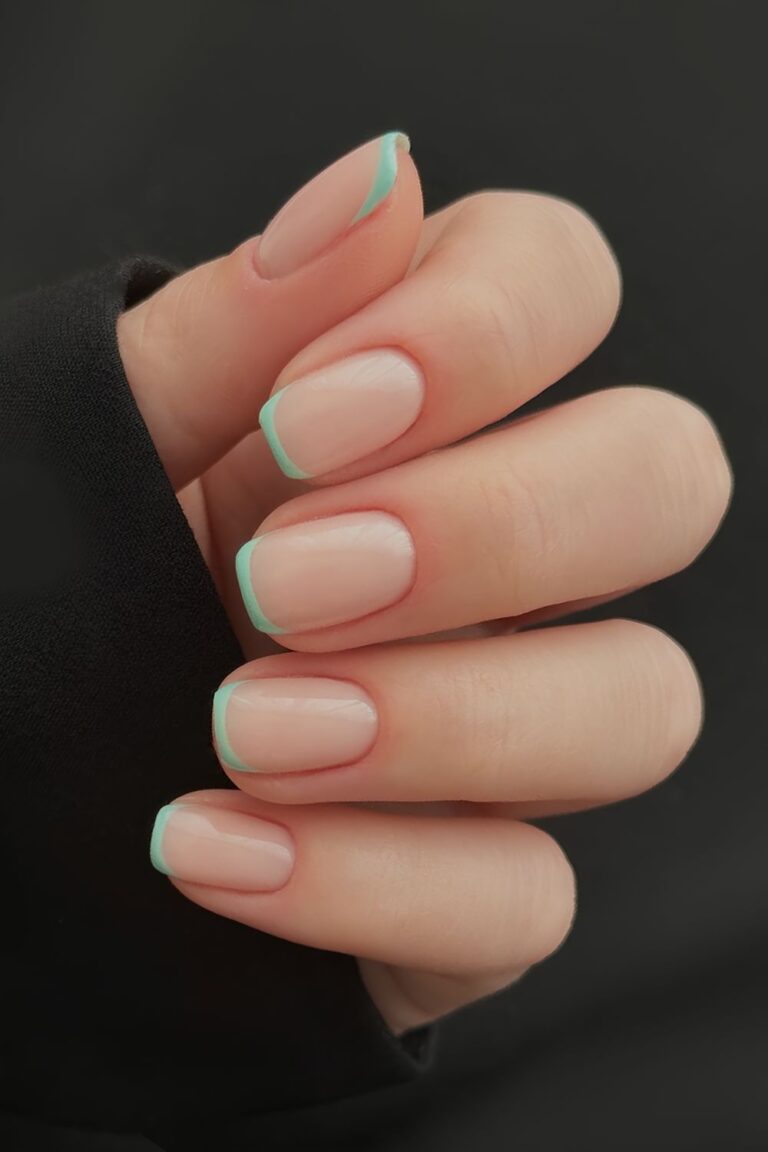 20 Short May Nails for 2025 to Screenshot for Your Next Mani
