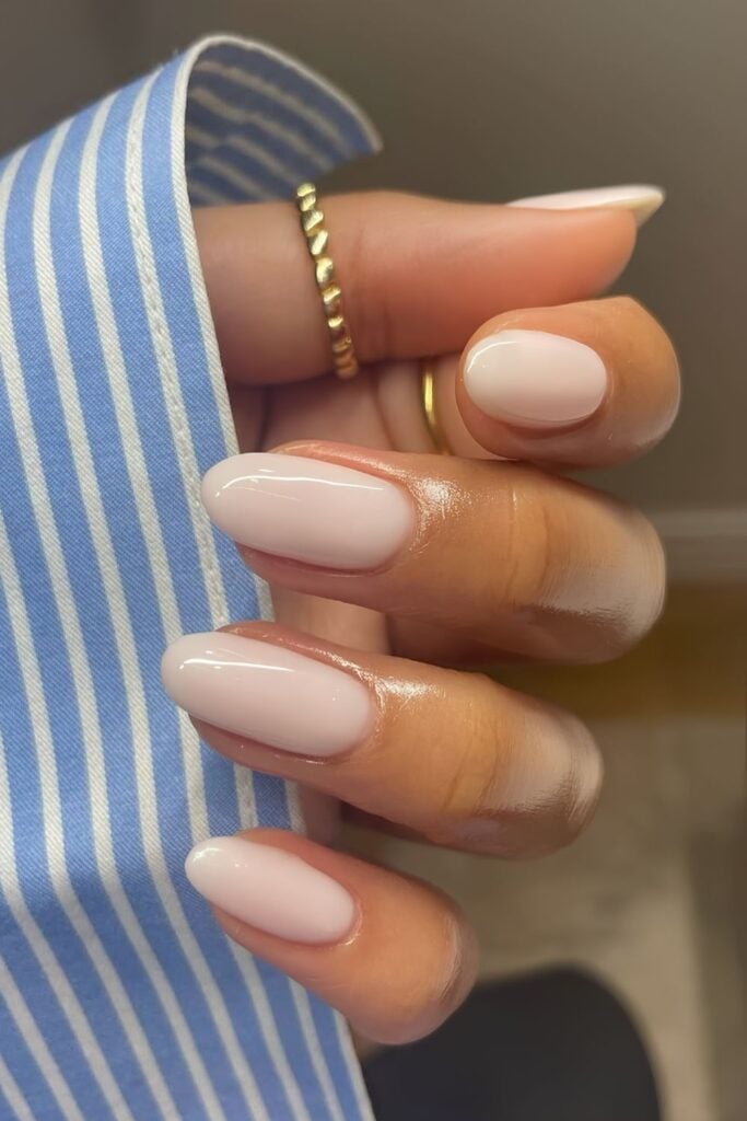 40 Milky White Nail Designs You’ll See Everywhere in 2026
