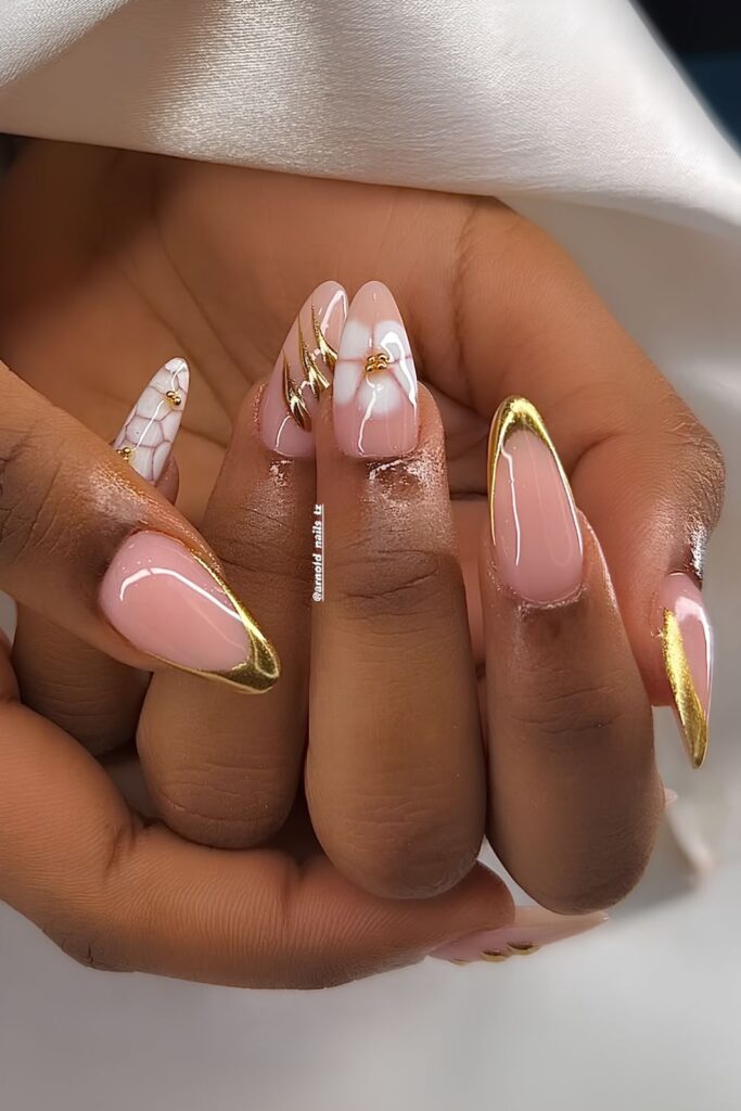 30 Gold French Tip Nails That’ll Make You Ditch Your Regular Mani
