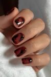 Chestnut Brown Nails Are the Fall/Winter 2025 Trend You Need to Know